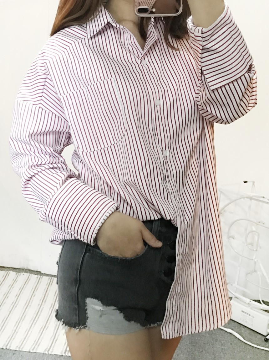Plug 더 예쁜 스트라이프셔츠 블라우스셔츠남방예쁜블라우스와이셔츠여자셔츠코디여자셔츠여자스트라이프셔츠여성셔츠스트라이프블라우스여자스트라이프셔츠코디샵