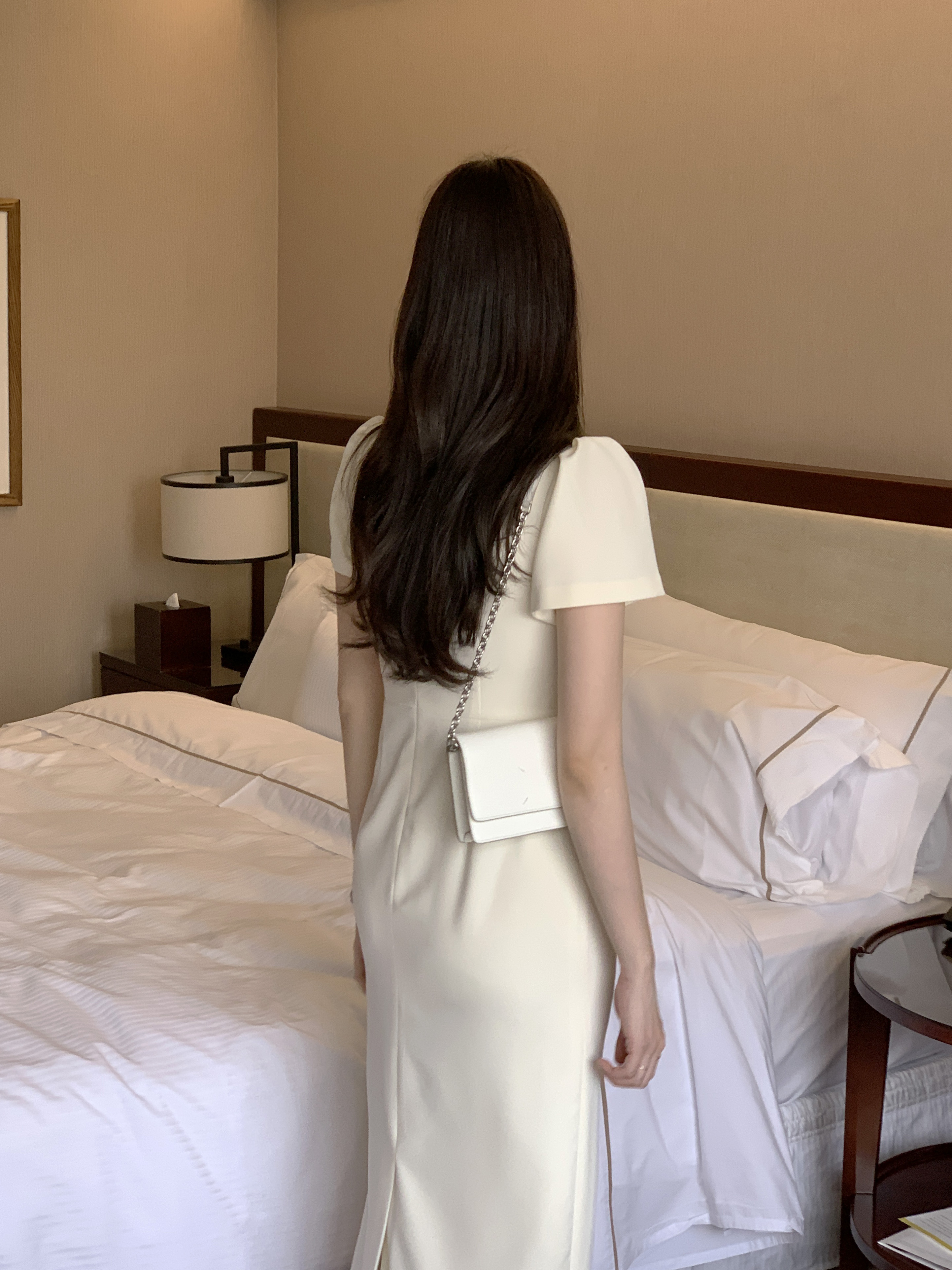 라무어 [made] 리베르 원피스 (2col) [크림아이보리 당일발송] [블랙 주문 후 2주 소요]