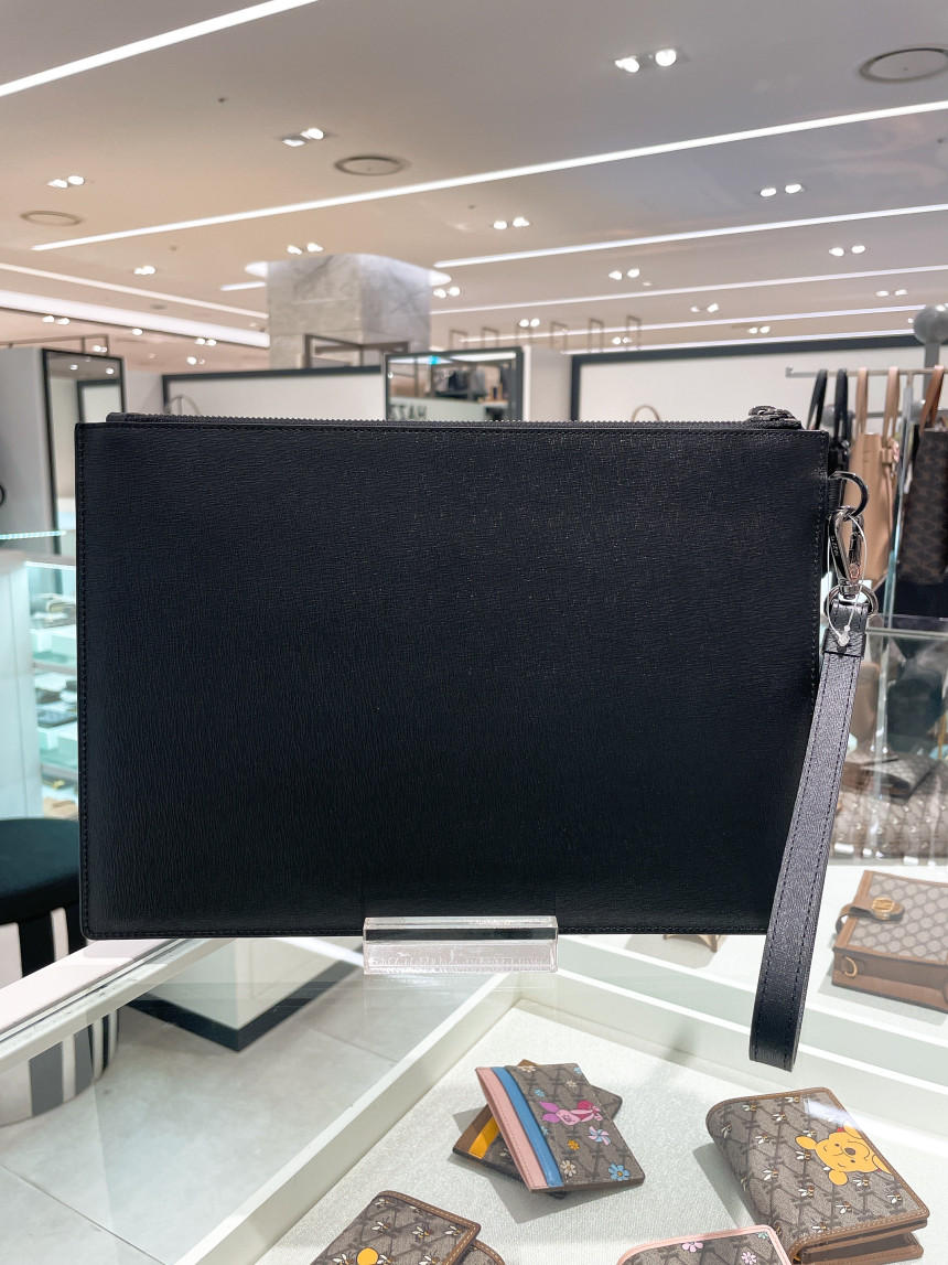 헤지스핸드백 (HJHO3F550BK) 블랙 라인배색 소가죽 클러치백 - 현대Hmall