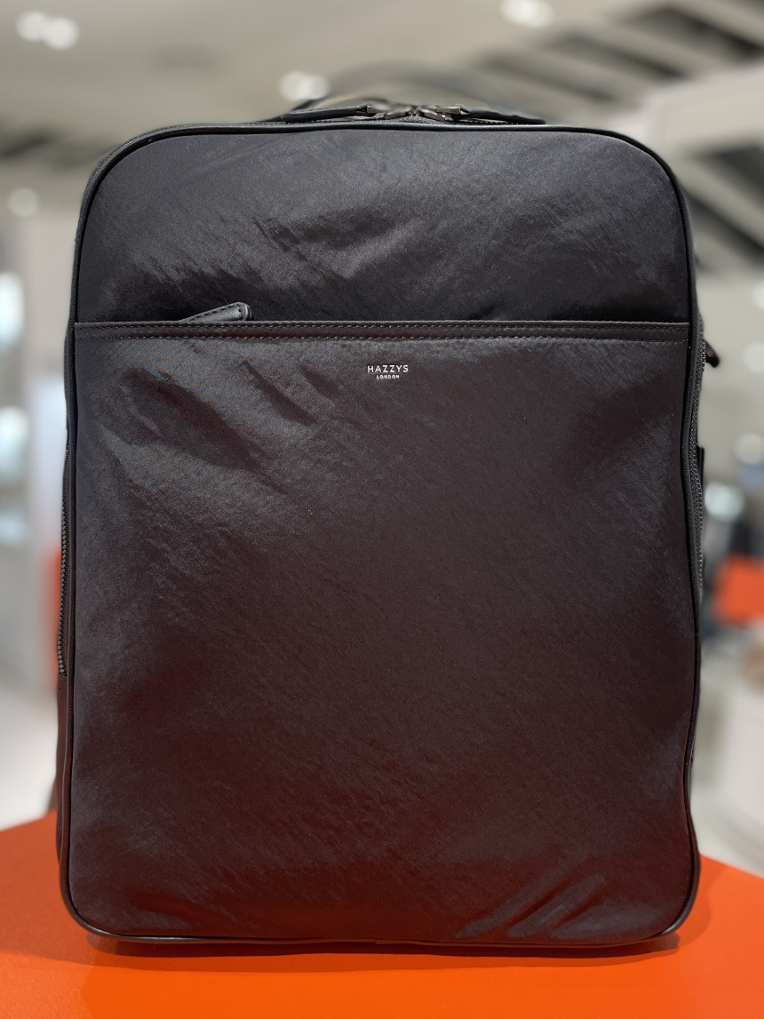 헤지스핸드백 ( HJBA3EE50BK ) 블랙 나일론 경량 백팩 - 현대Hmall