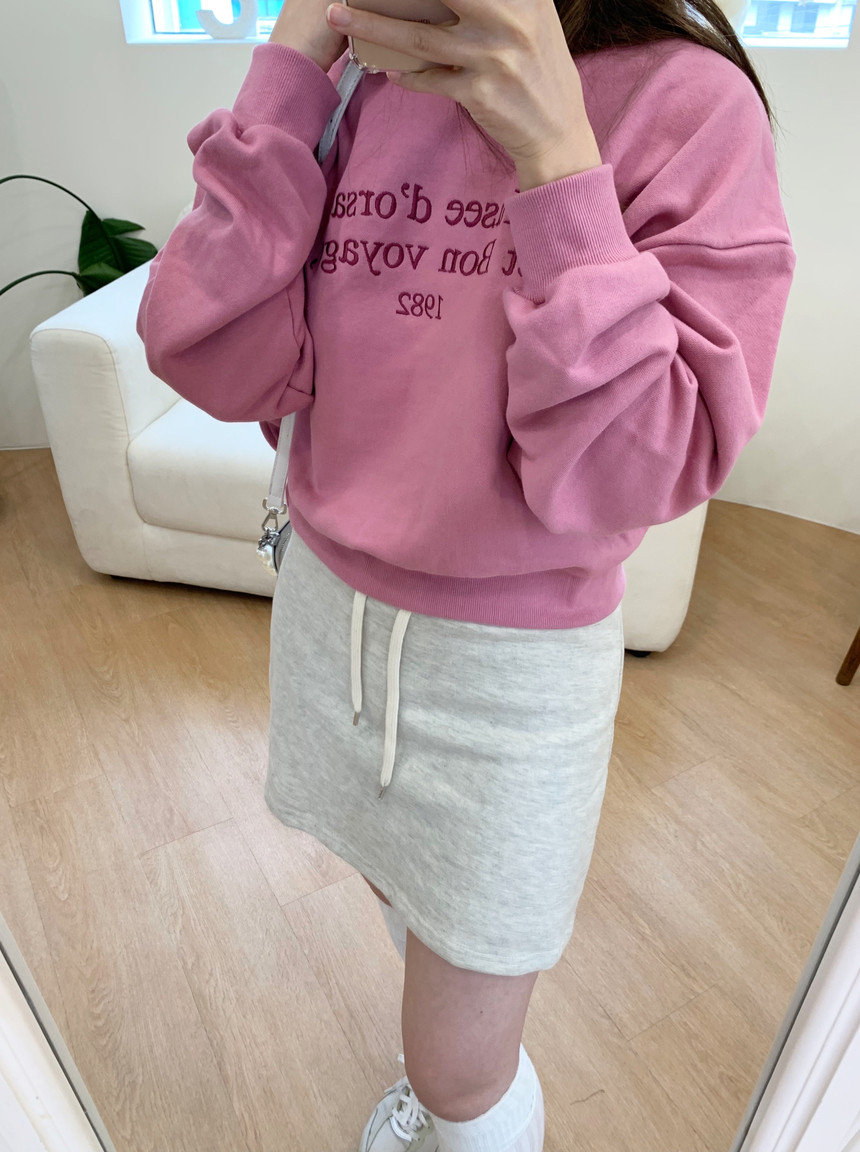 3color 핑크맨투맨 여성맨투맨티 세미 크롭 자수 맨투맨