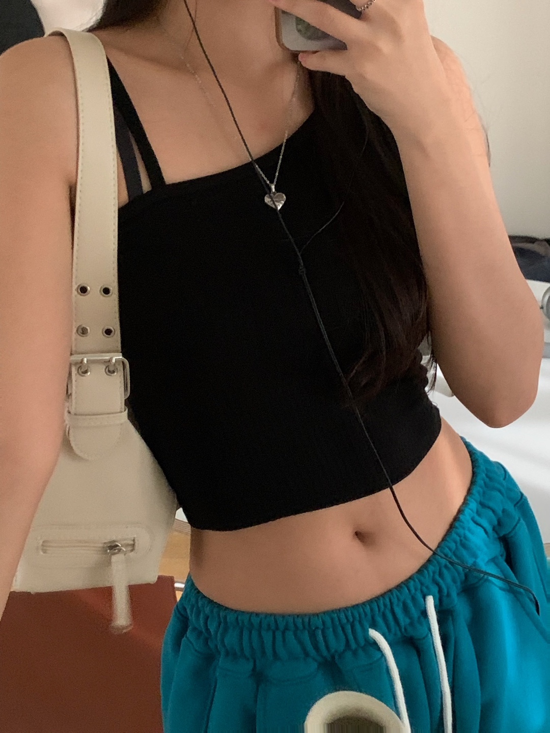 [핏보장/페스티벌룩] 디코이 언발 슬리브리스 크롭나시 페스티벌나시 축제 골지나시 (4col)