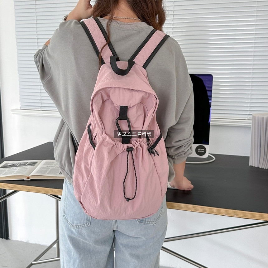 얼모스트블라썸 카라비너 로프 폴리 나일론 스포츠 캐주얼 가벼운 배낭 백팩 가방 블랙 핑크 블루 아이보리