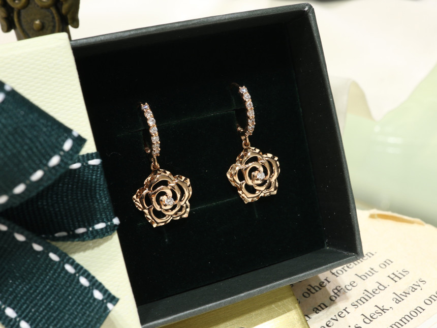 [로이드]14K 컷팅 장미 원터치 Gold 귀걸이 (LOSM2086G) - 현대Hmall