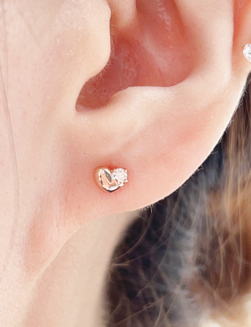 [로이드]14k 하트 큐빅 Gold 귀걸이 (LPFN1042G) - 현대Hmall