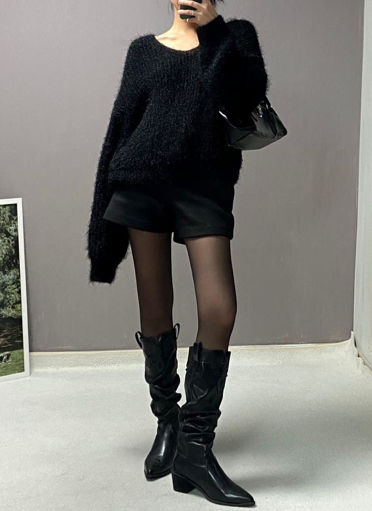 MERRY WOOL SHORT PANTS (BLACK) : Bits N Bobs