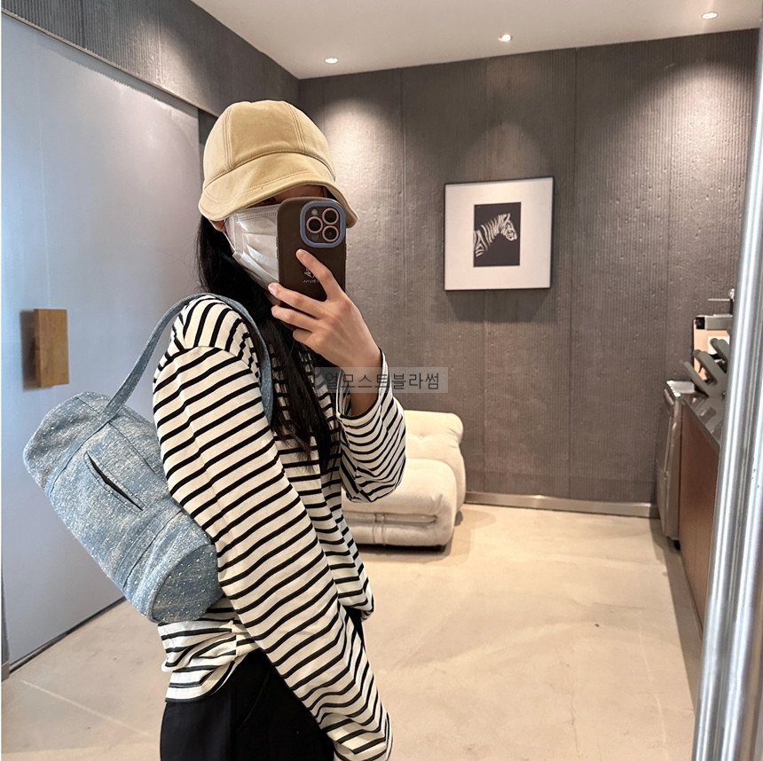 얼모스트블라썸 샤인 메탈릭 데님 비건 레더 망치 가로 원통 숄더백 가방 블랙 실버 핑크 블루